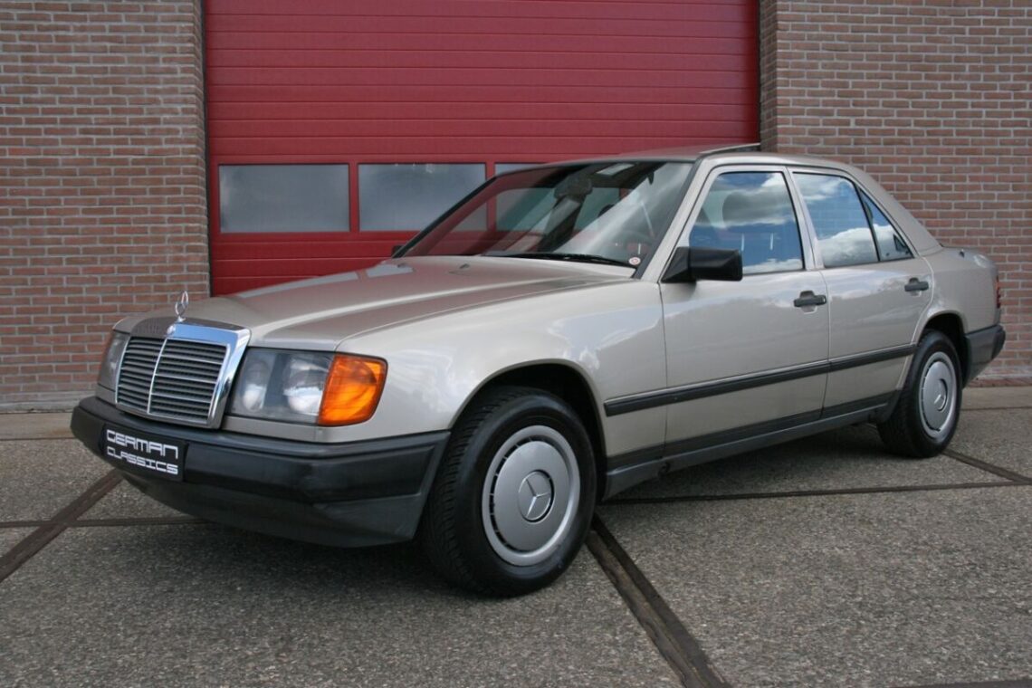 Mercedes 260E 1986 – German Classics